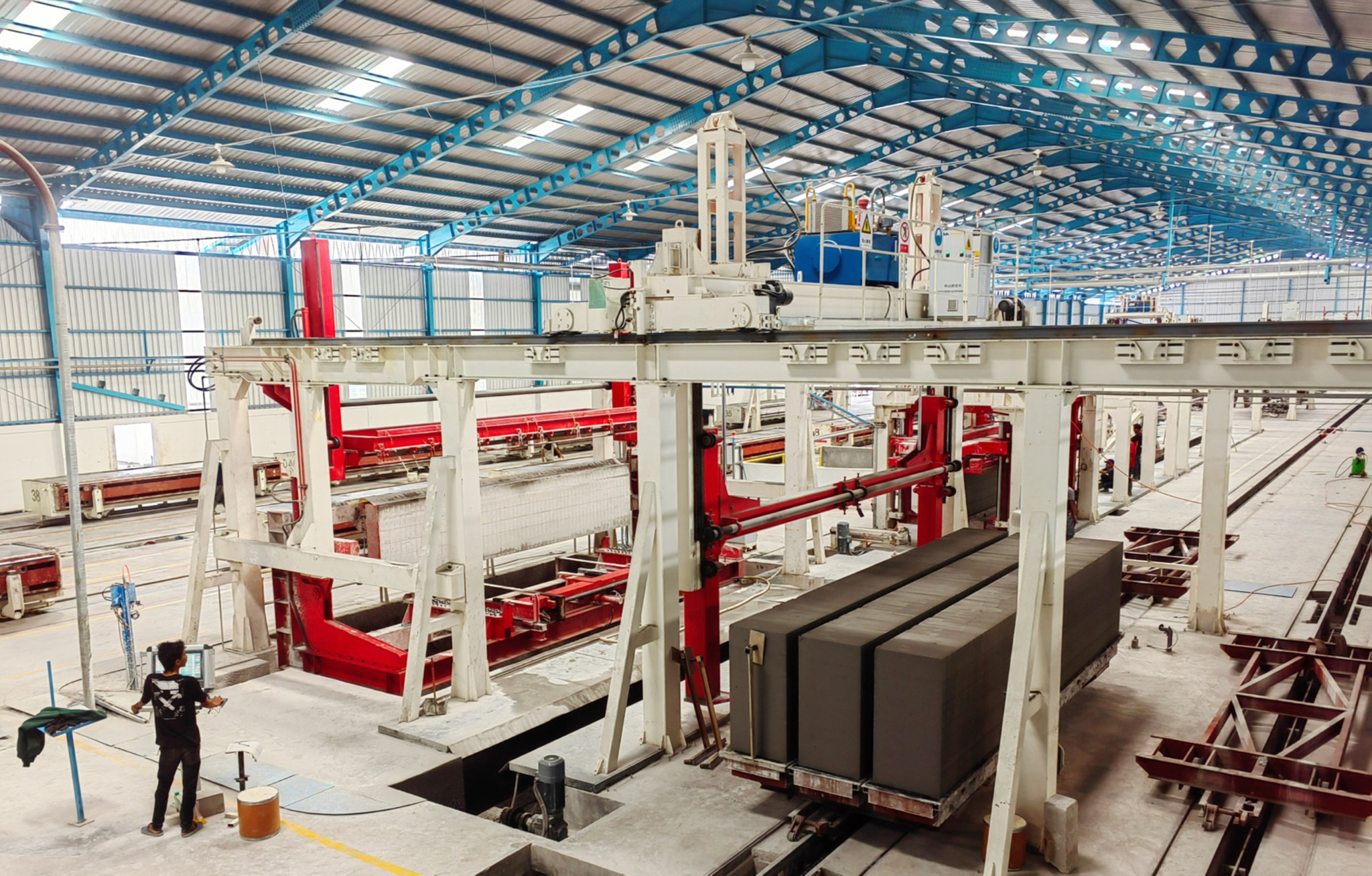 Journal for the Autoclaved Aerated Concrete Industry | aac-worldwide.com